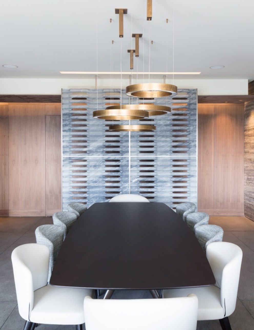 Restaurante Simple – Grupo Arquitectura